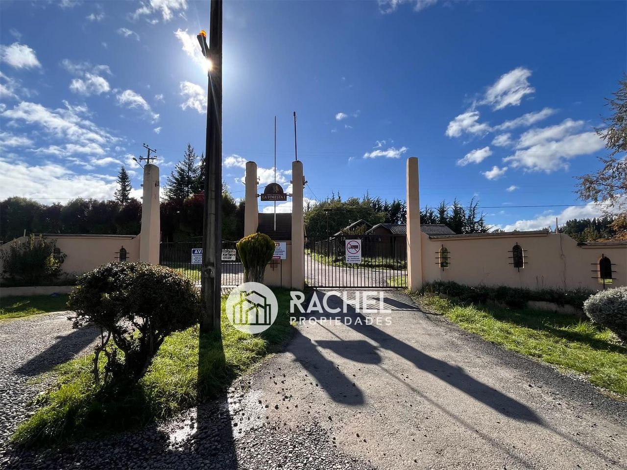 SE VENDE HERMOSA PARCELA EN CONDOMINIO LA FORESTA I - Rachel Propiedades