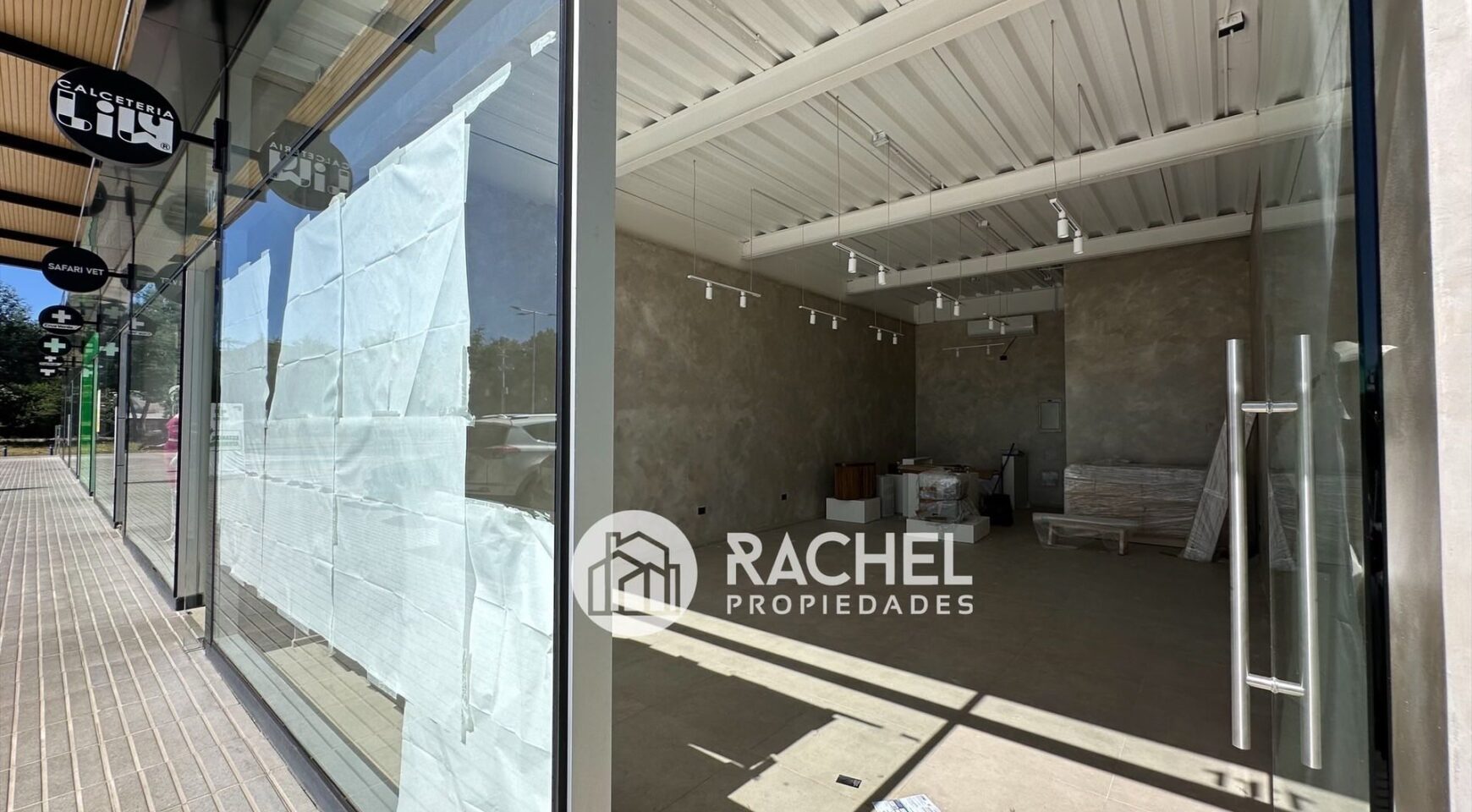 ARRIENDO ÚLTIMO LOCAL COMERCIAL DISPONIBLE – ESPACIO K - Rachel Propiedades